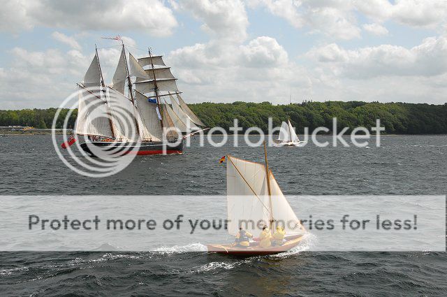 Where do I fly courtesy flag on unstayed masts? - The WoodenBoat Forum