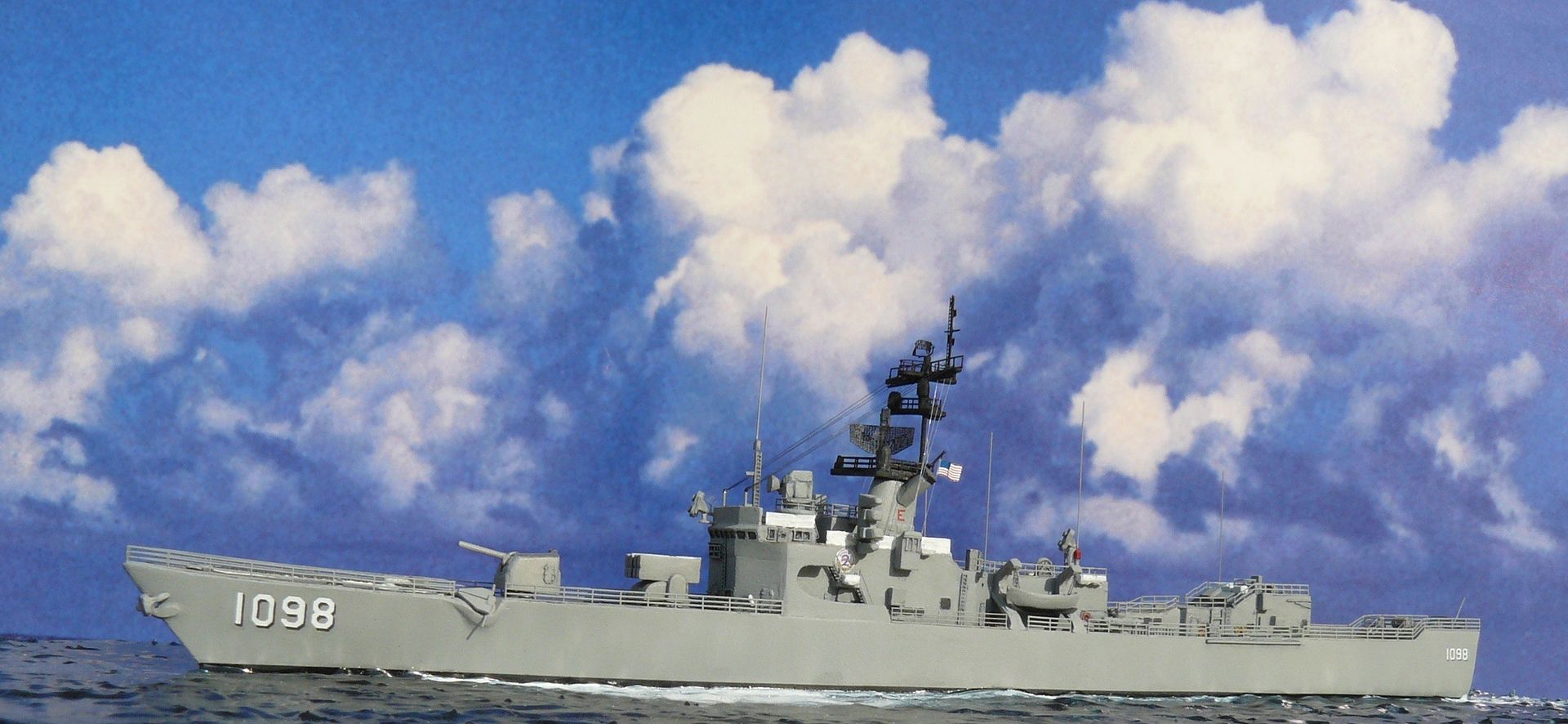 The Ship Model Forum • View topic - 1/700 USS Glover FF-1098 Conversion