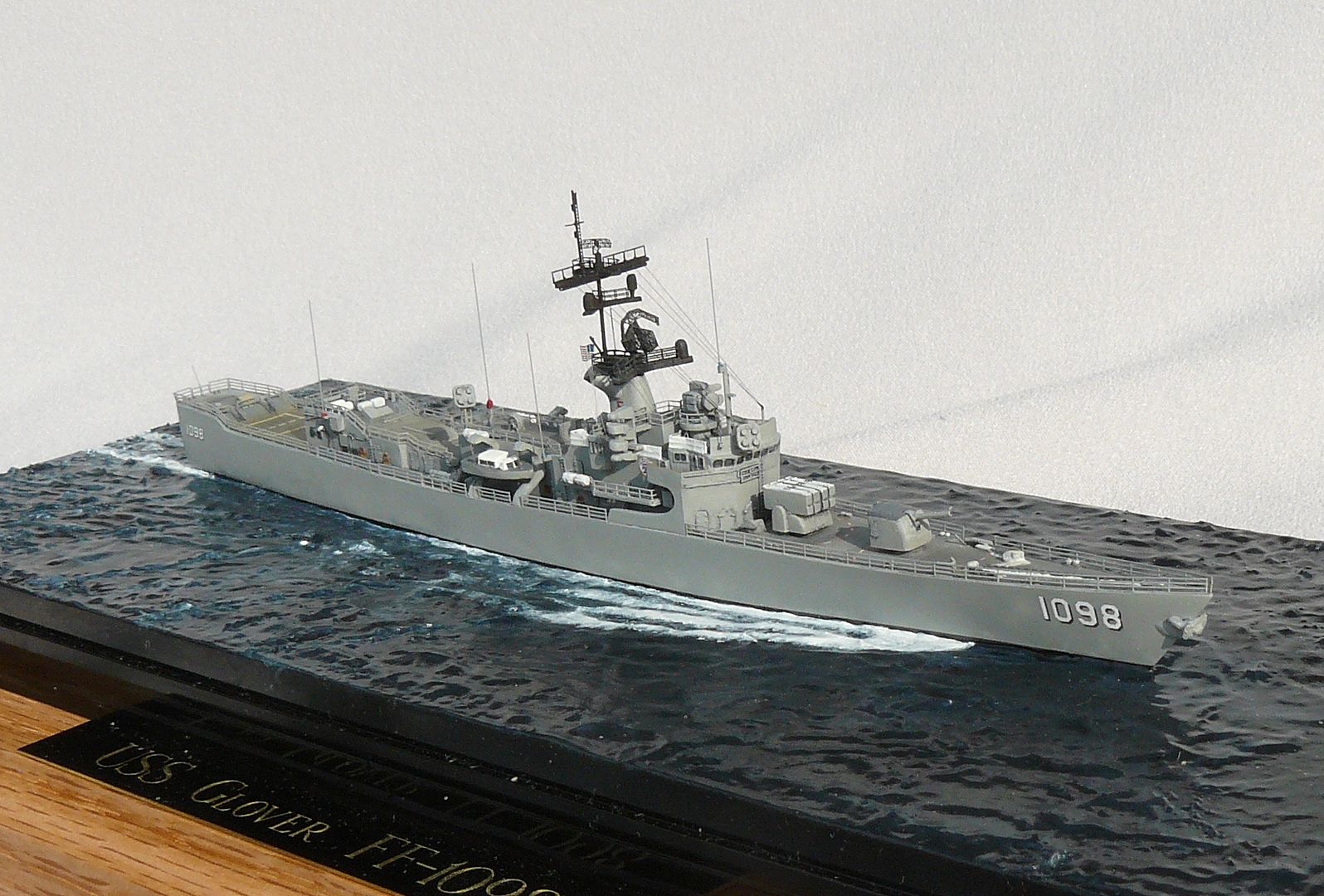 The Ship Model Forum • View topic - 1/700 USS Glover FF-1098 Conversion